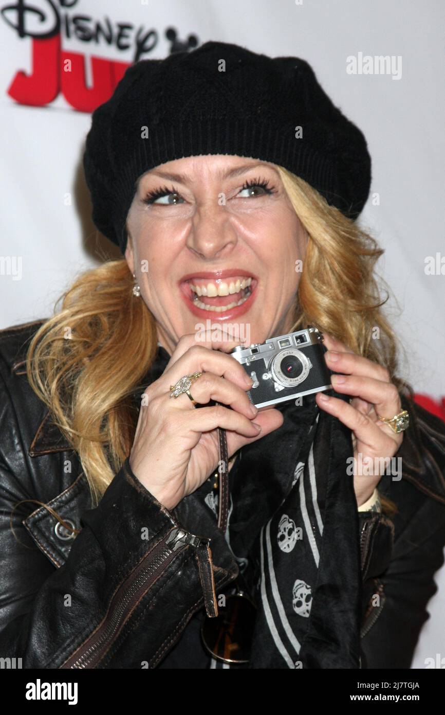 LOS ANGELES - OCT 18: Joely Fisher at the "Jake And The Never Land ...