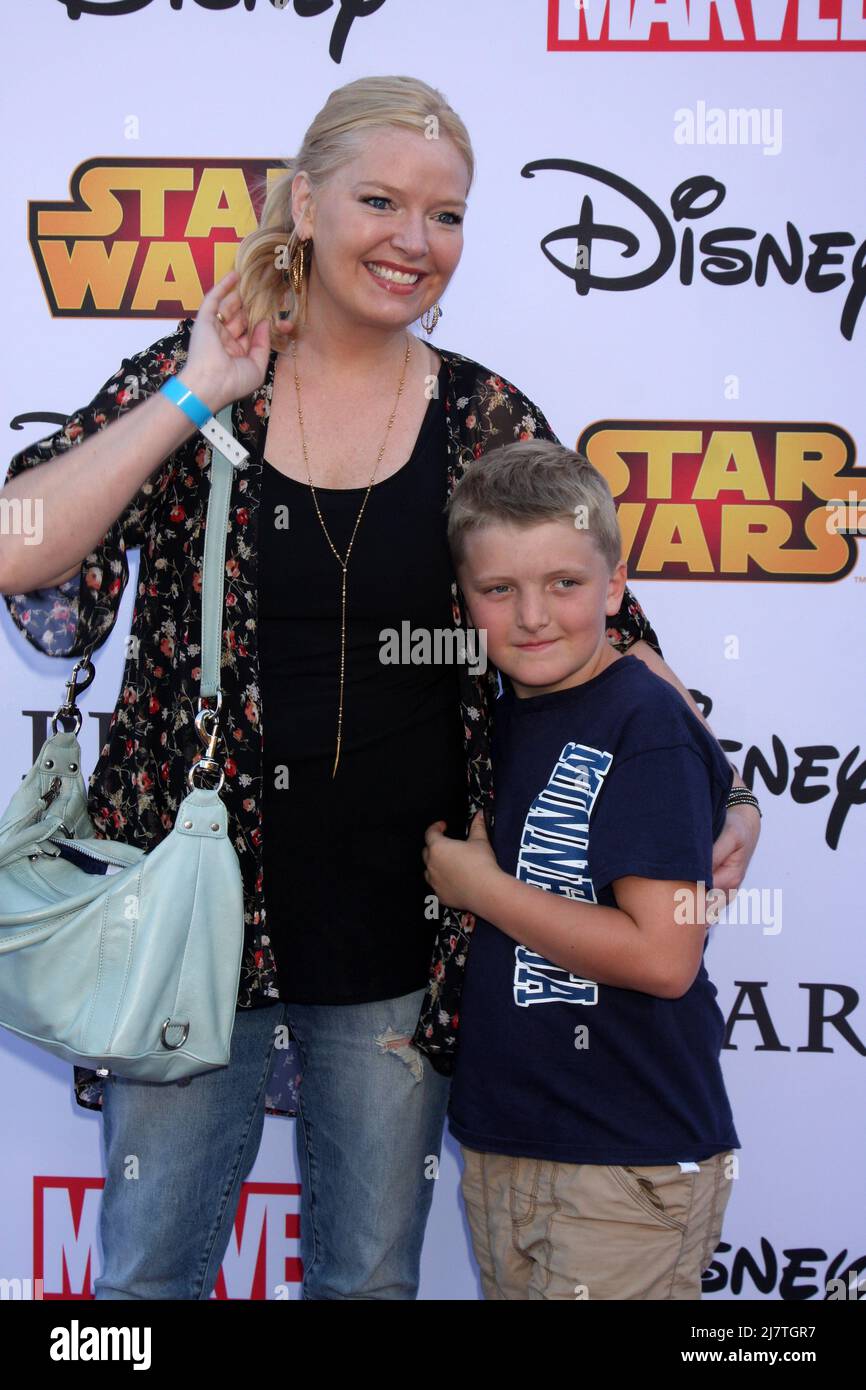 LOS ANGELES - OCT 1: Melissa Peterman, Riley David Brady at the VIP ...