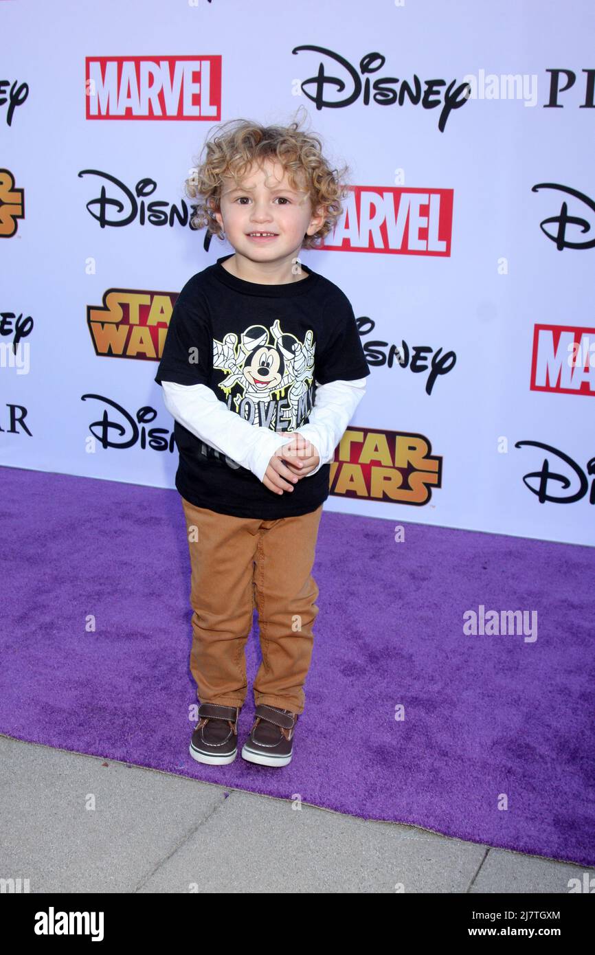 Disney consumer product pop up store hi-res stock photography and ...