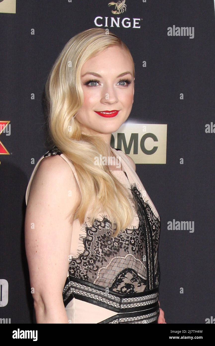 Emily kinney walking dead hi-res stock photography and images - Alamy