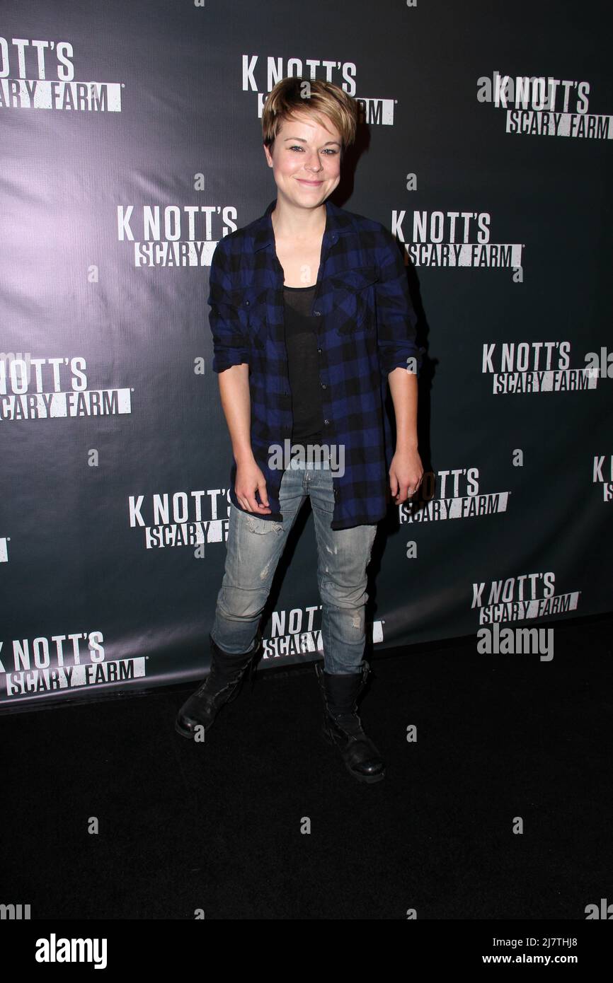 LOS ANGELES - OCT 3: Tina Majorino at the Knott's Scary Farm Celebrity ...