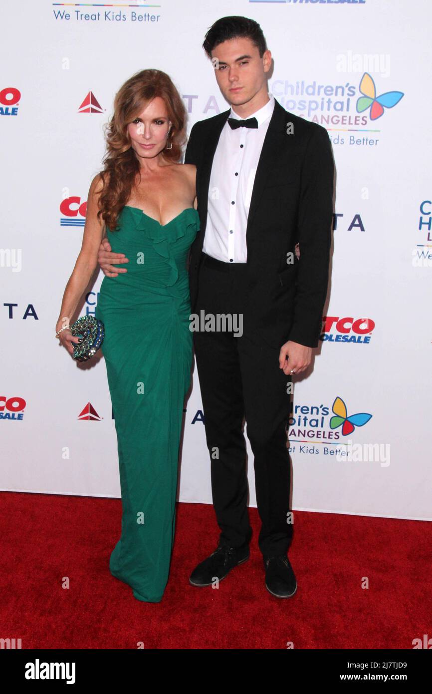 LOS ANGELES - OCT 11: Tracy Bregman, Landon Recht at the Children's ...