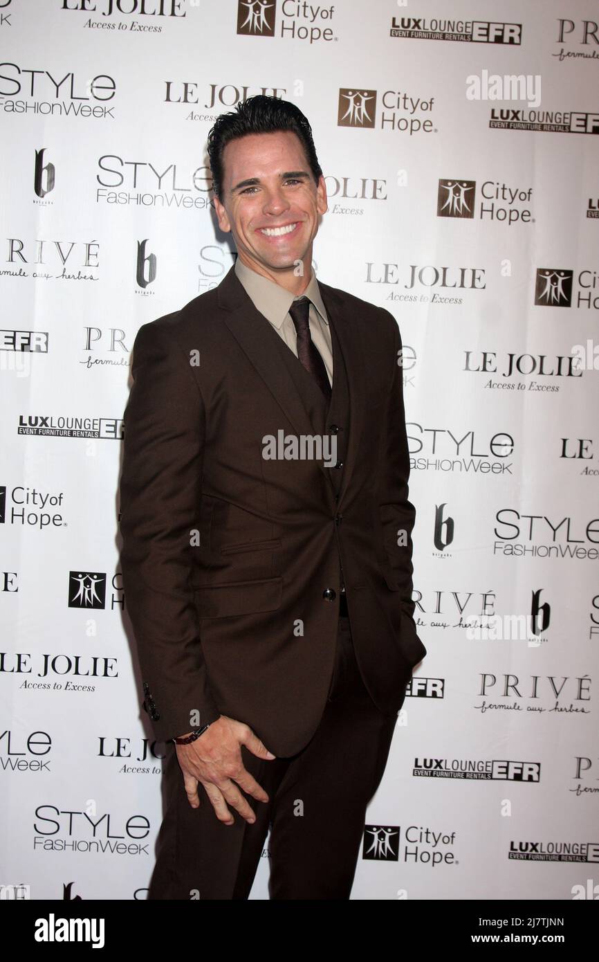 LOS ANGELES - OCT 15: Michael Twombley at the Sue Wong "Fairies and ...