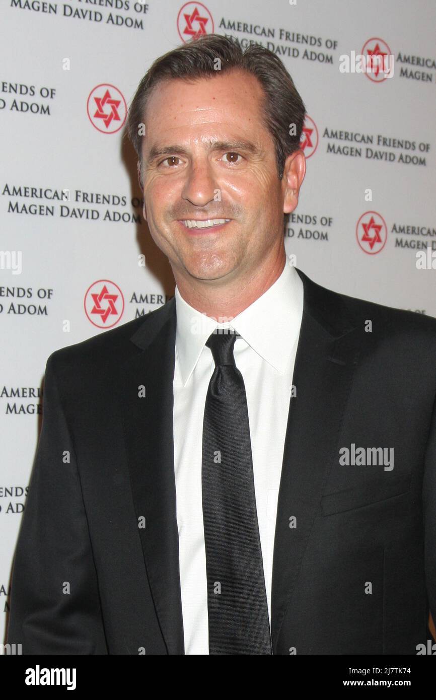 LOS ANGELES - OCT 23: Dr. Jim Sears at the American Friends of Magen ...