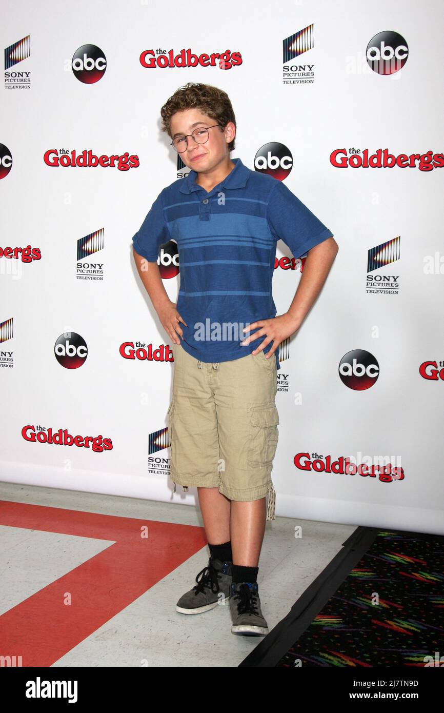 vLOS ANGELES - SEP 3: Sean Giambrone at the "The Goldbergs" Press Event ...
