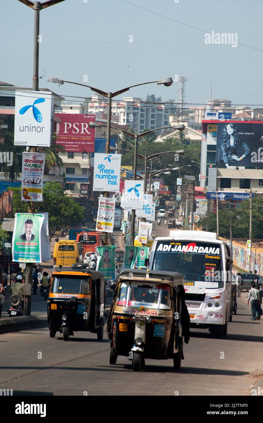 Mangalore street hi-res stock photography and images - Alamy