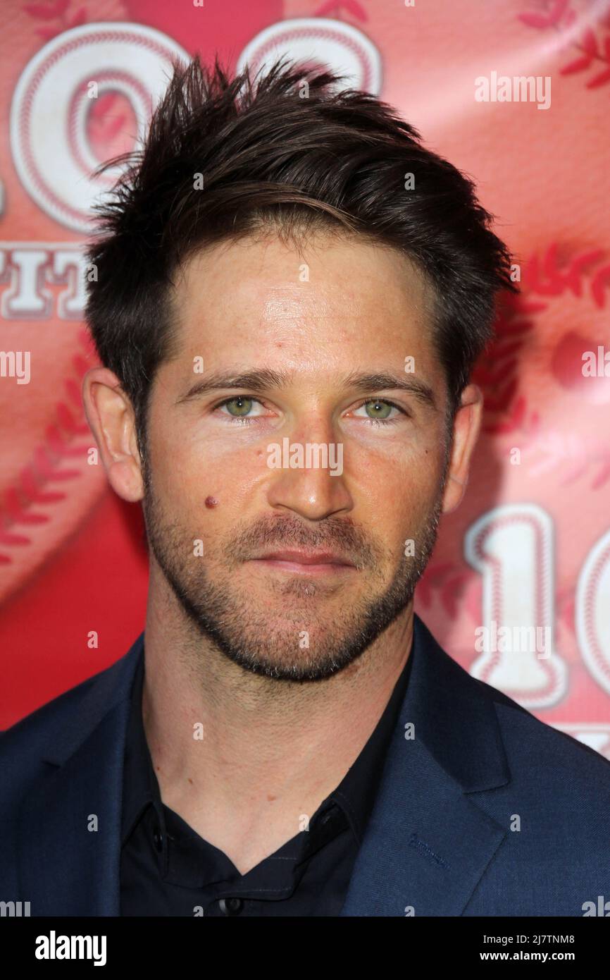 LOS ANGELES - SEP 10: Chris Moir at the "108 Stitches" World Premiere ...