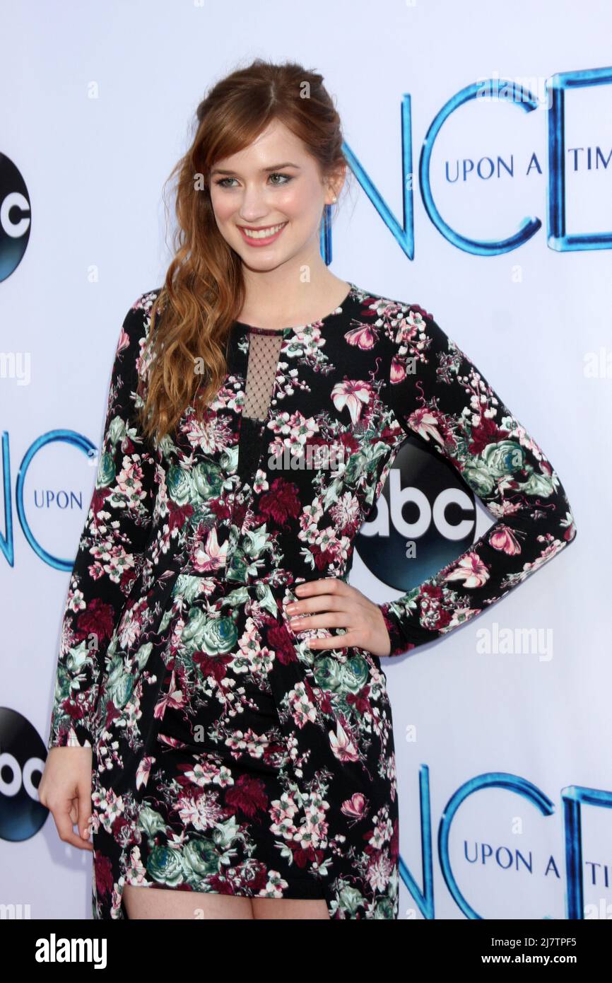 LOS ANGELES - SEP 21: Elizabeth Lail at the "Once Upon a Time" Special ...