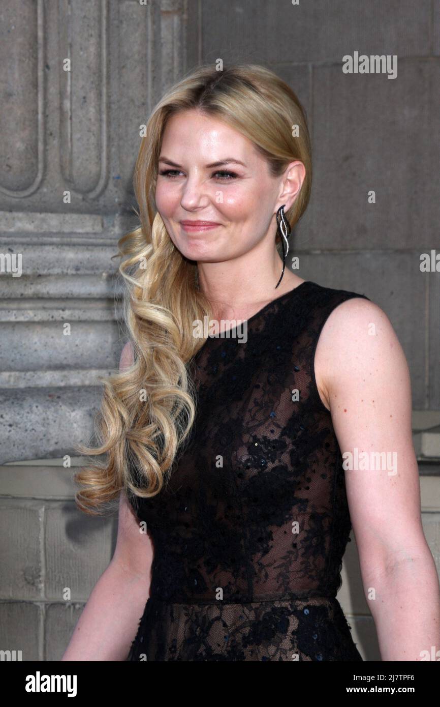 LOS ANGELES - SEP 21: Jennifer Morrison, JoAnna Garcia Swisher at the ...