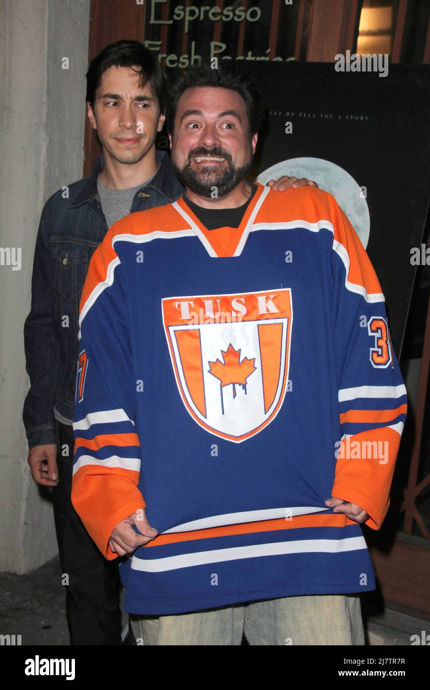 Justin long and kevin smith hi-res stock photography and images - Alamy