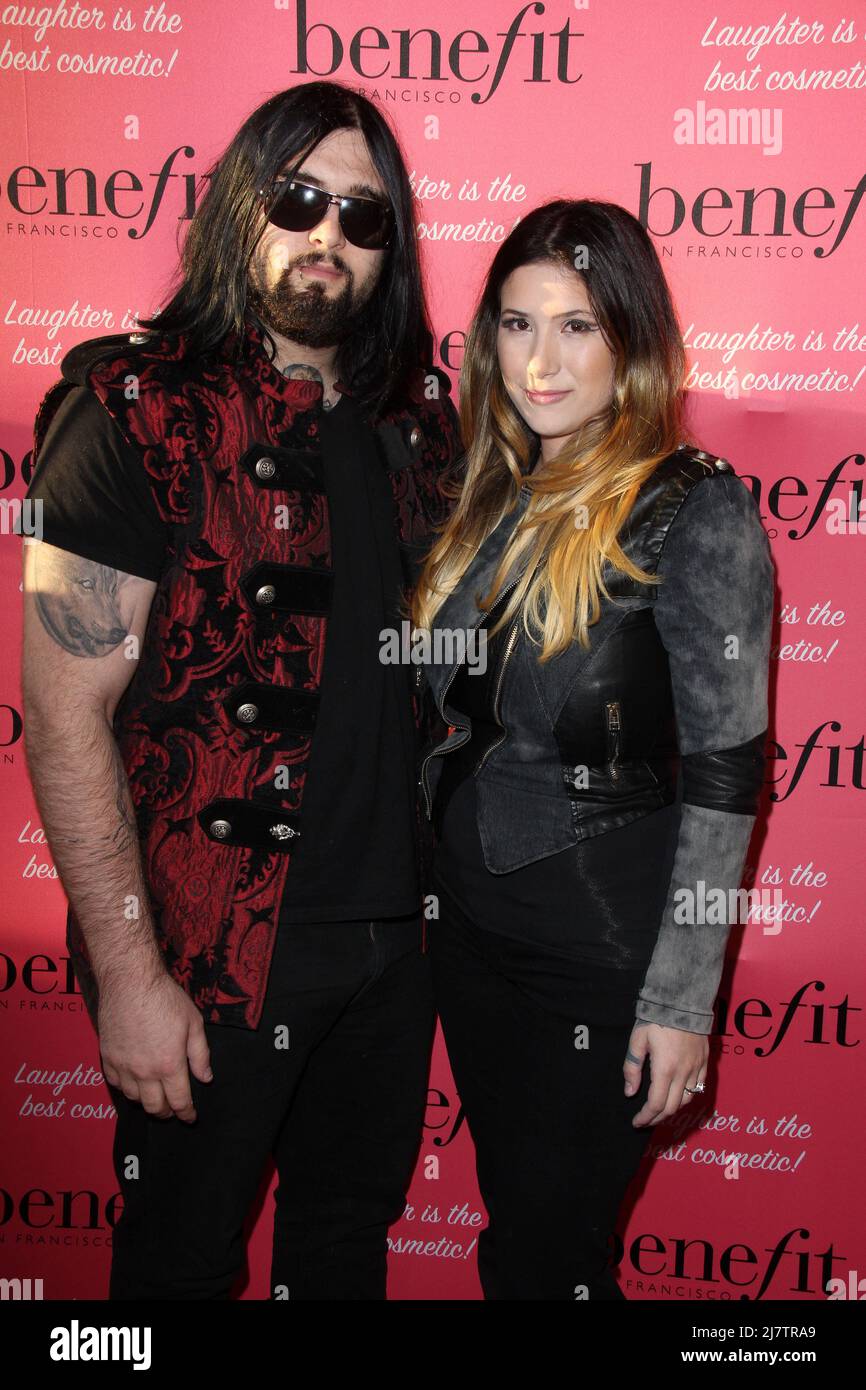 Wes cage hi-res stock photography and images - Alamy