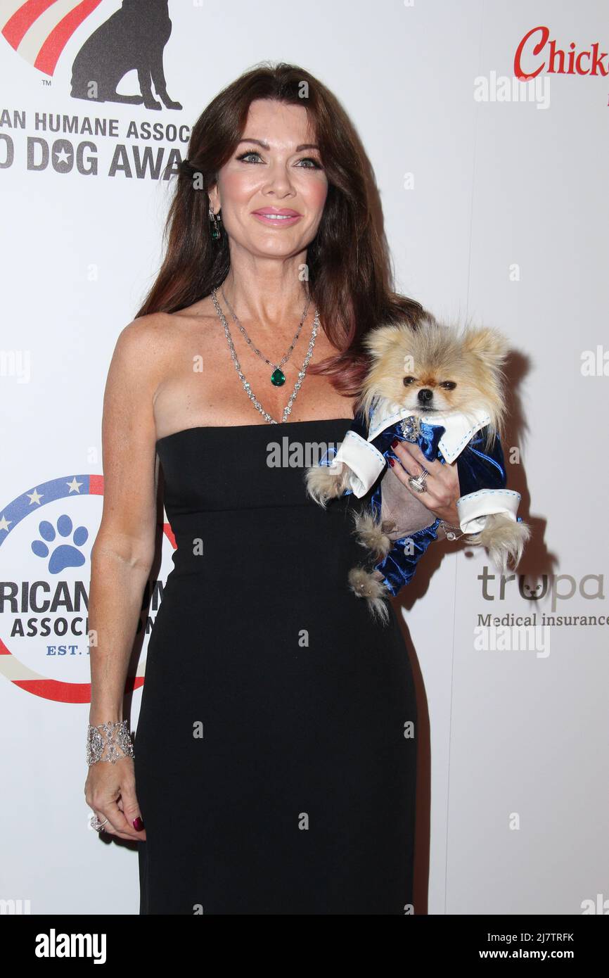 LOS ANGELES - SEP 27: Lisa Vanderpump, Giggy at the Hero Dog Awards at ...