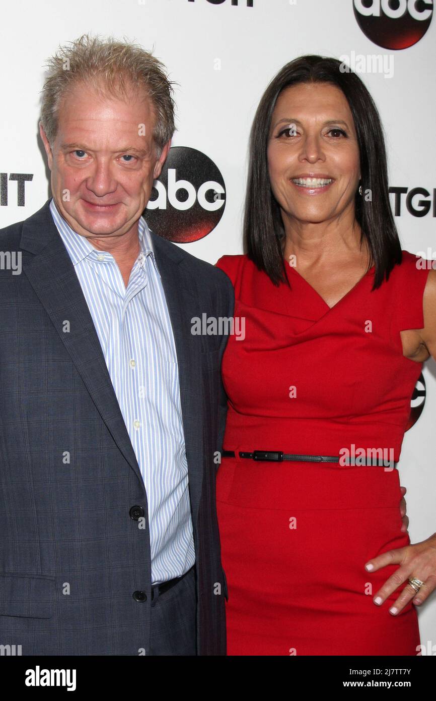 Jeff perry and linda lowy hi-res stock photography and images - Alamy