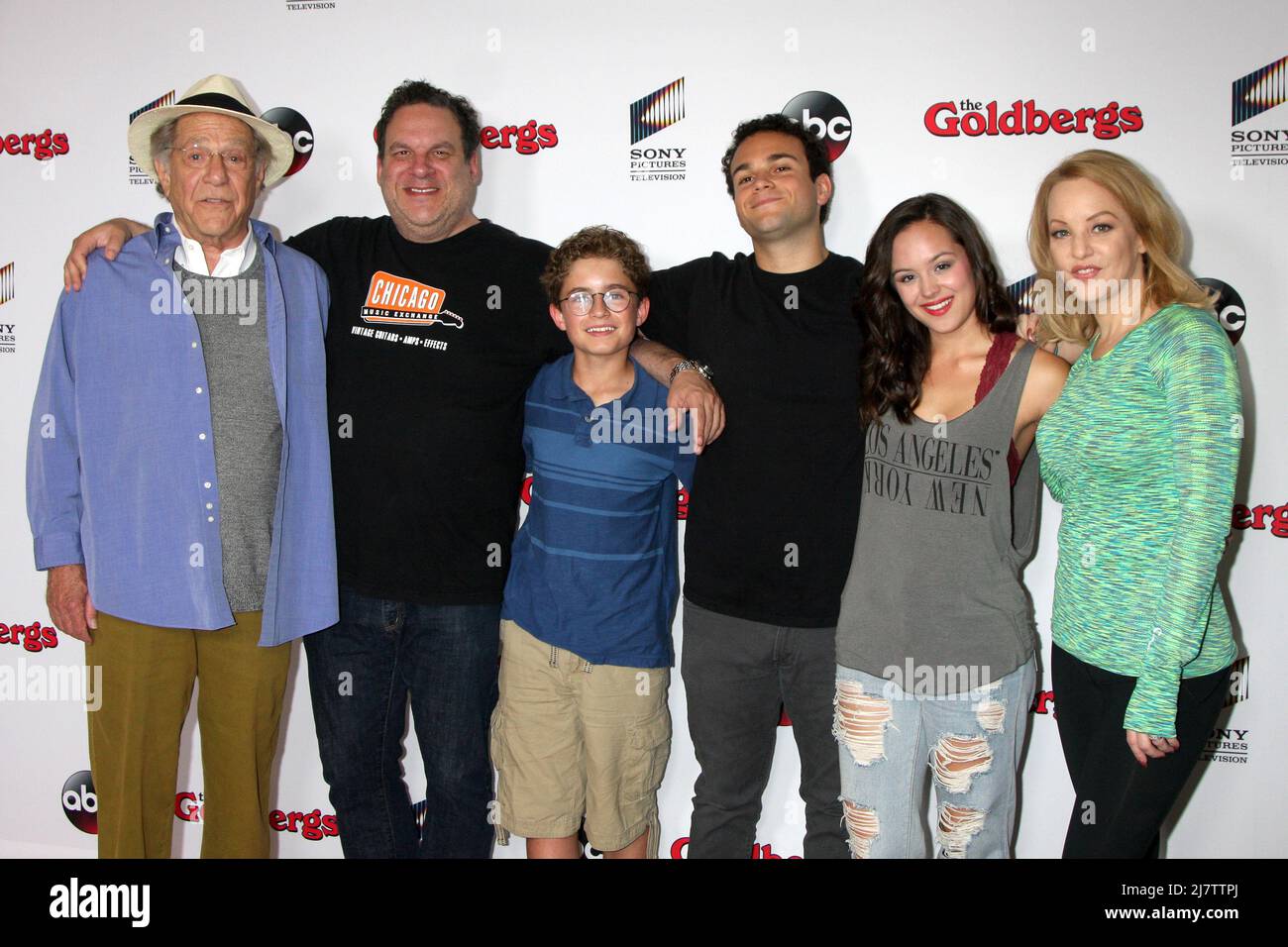 Sean giambrone and wendi mclendon covey hi-res stock photography and ...