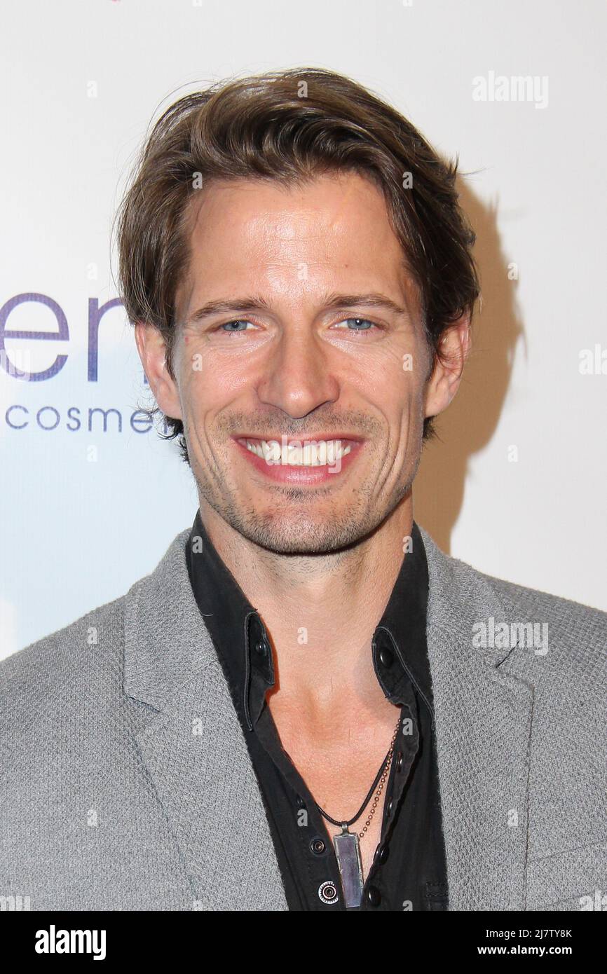 LOS ANGELES - SEP 18: Lane Carlson at the ‘Get Lucky for Lupus’ Poker ...