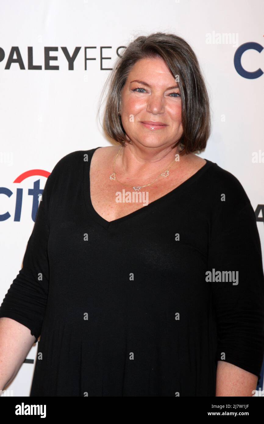 Mindy cohn facts of life hi-res stock photography and images - Alamy