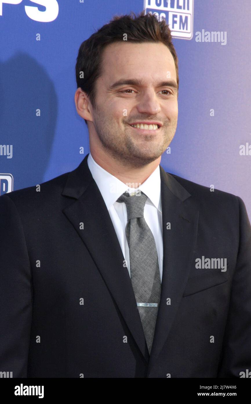 LOS ANGELES - AUG 7: Jake Johnson at the "Let's Be Cops" Premiere at ...
