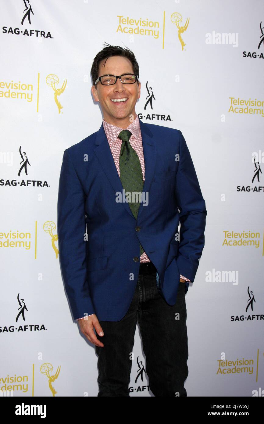 LOS ANGELES - AUG 12: Dan Bucatinsky at the Dynamic & Diverse: A 66th ...