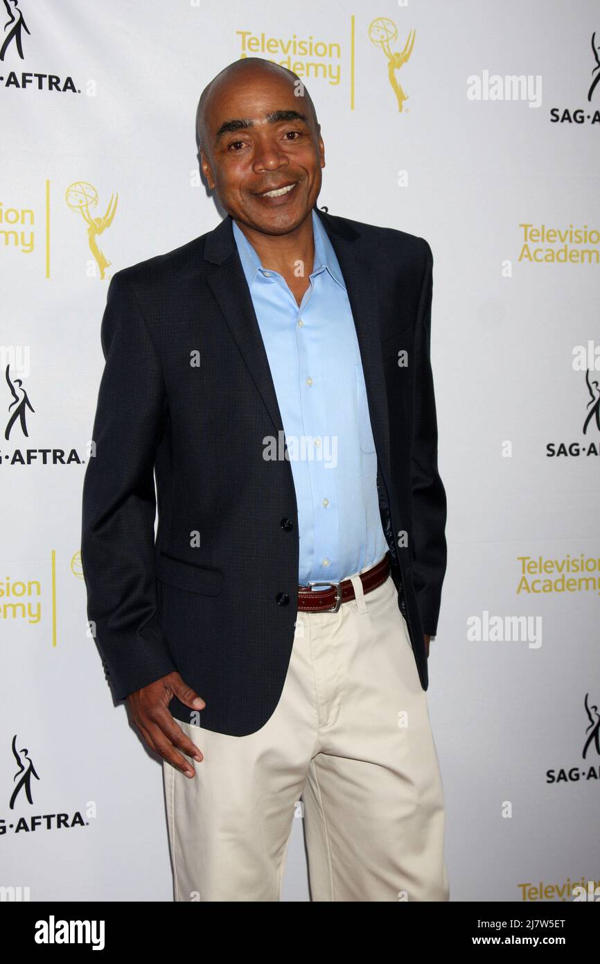 LOS ANGELES - AUG 12: Tom Wright at the Dynamic & Diverse: A 66th Emmy ...