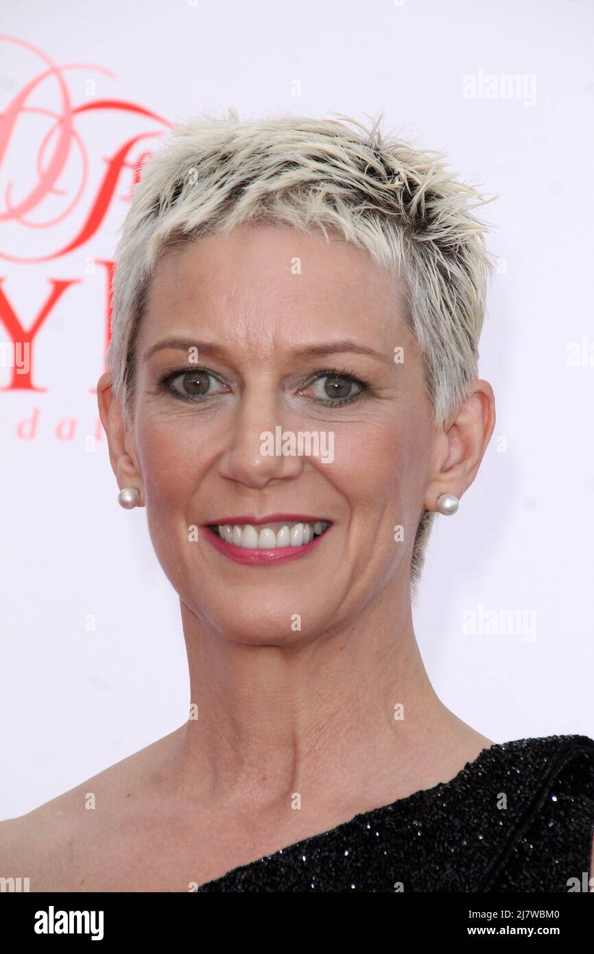 Patty Kelly Addicted To Love