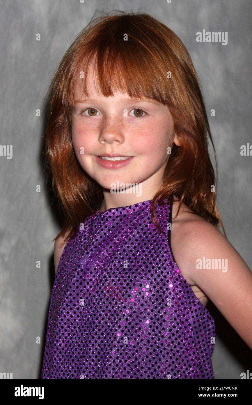 LOS ANGELES - JUL 26: Stella Hopton at the Hollywood Red Carpet School ...