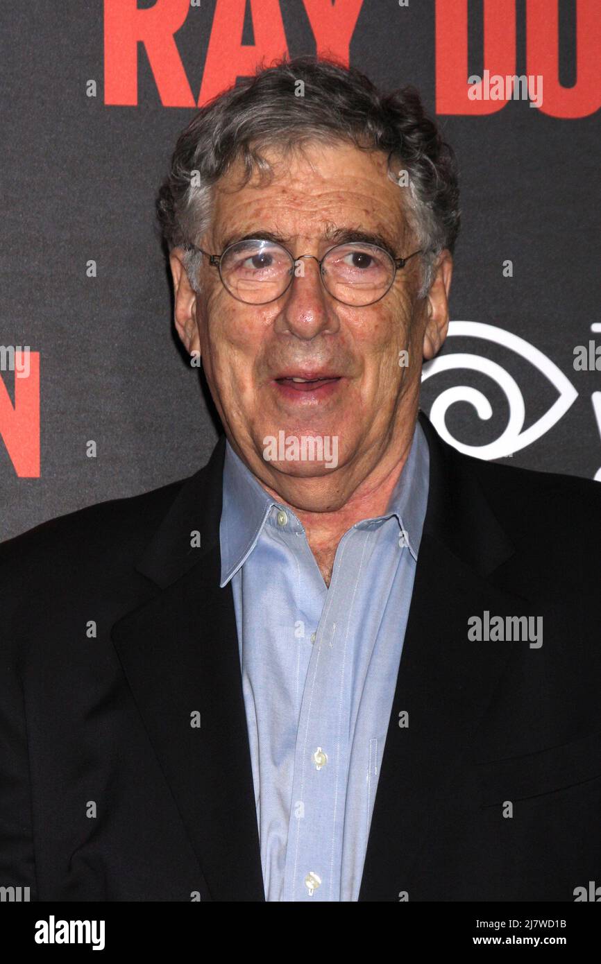 LOS ANGELES - JUL 9: Elliott Gould at the "Ray Donovan" Season 2 ...