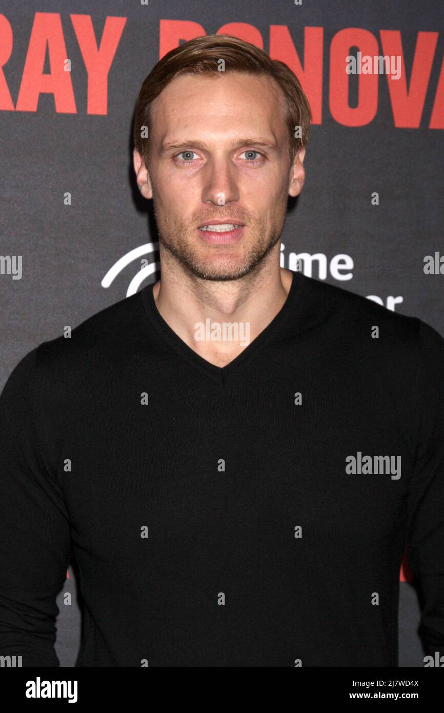LOS ANGELES - JUL 9: Teddy Sears at the "Ray Donovan" Season 2 Premiere ...
