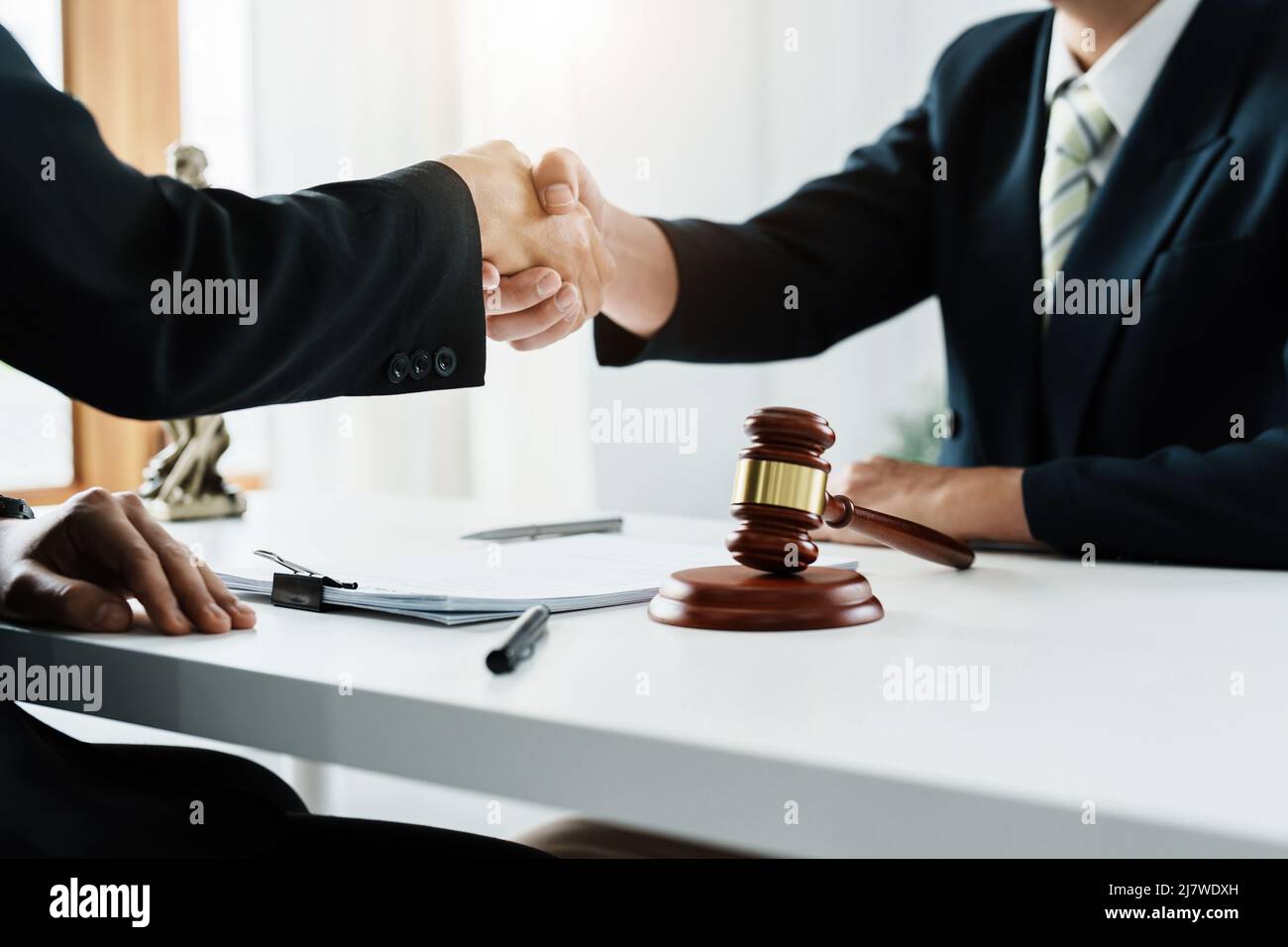 Advocate court client hi-res stock photography and images - Alamy