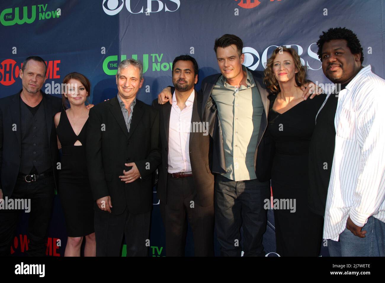 LOS ANGELES - JUL 17: Dean Winters, Aubrey Dollar, David Shore, Kal ...