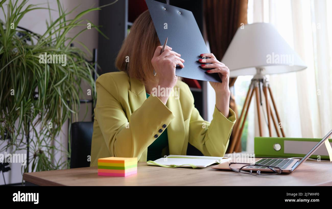 Woman working pile documents hi-res stock photography and images - Alamy