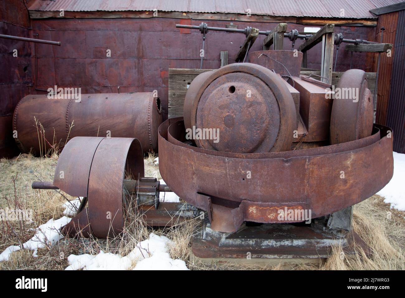 Rusty old steel industrial machinery Stock Photo - Alamy