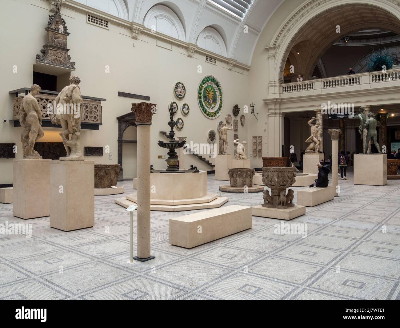 Medieval and Renaissance Gallery, Victoria and Albert Museum, South ...