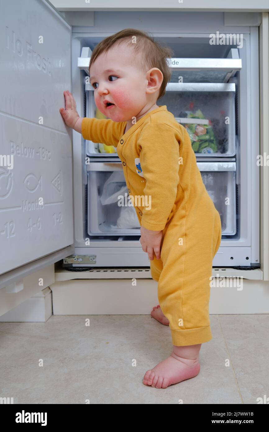 Fridge interior little food hi-res stock photography and images - Alamy