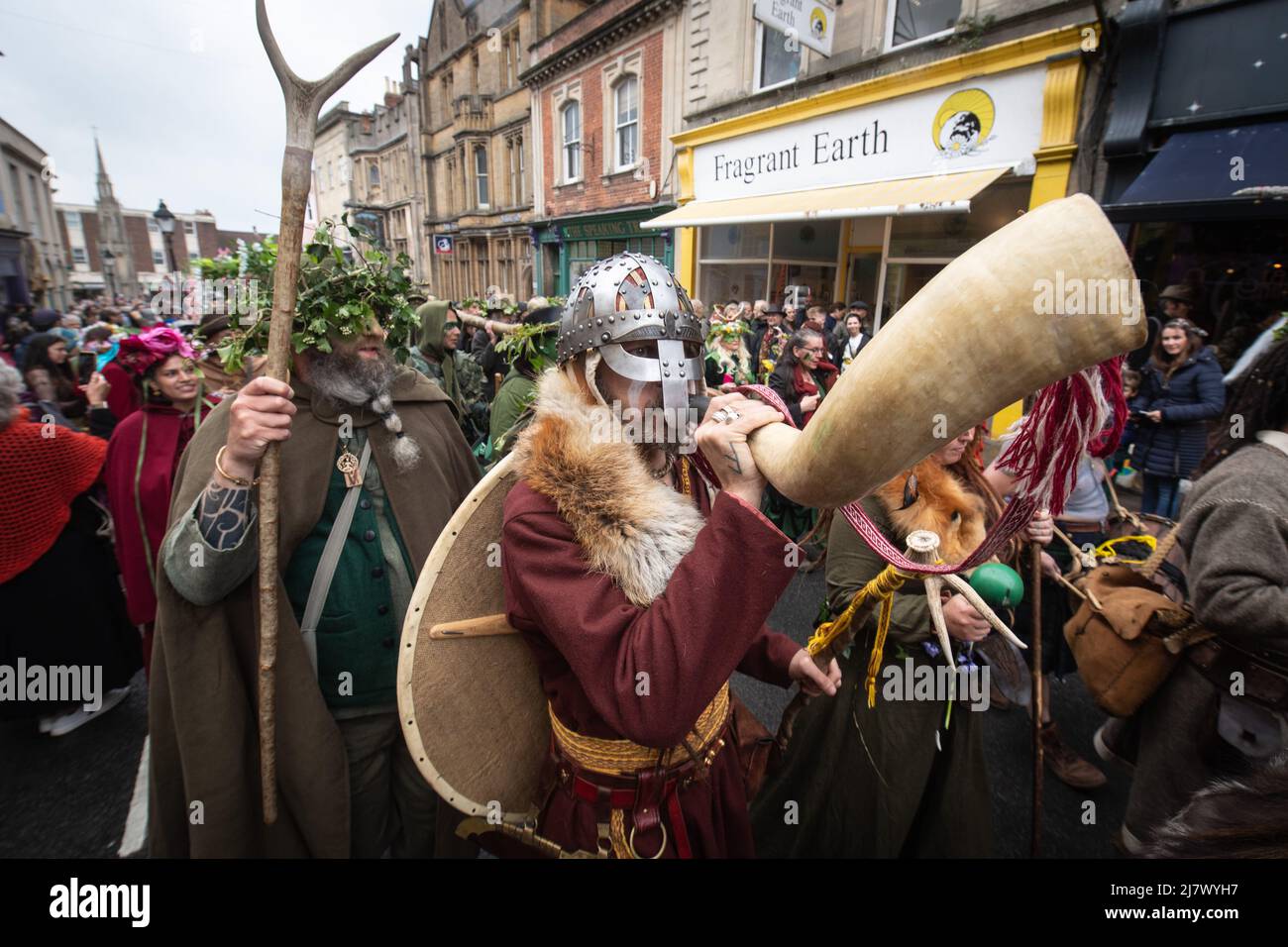 Glastonbury, Somerset, UK. 1st May 2022. Beltane Celebrations at ...