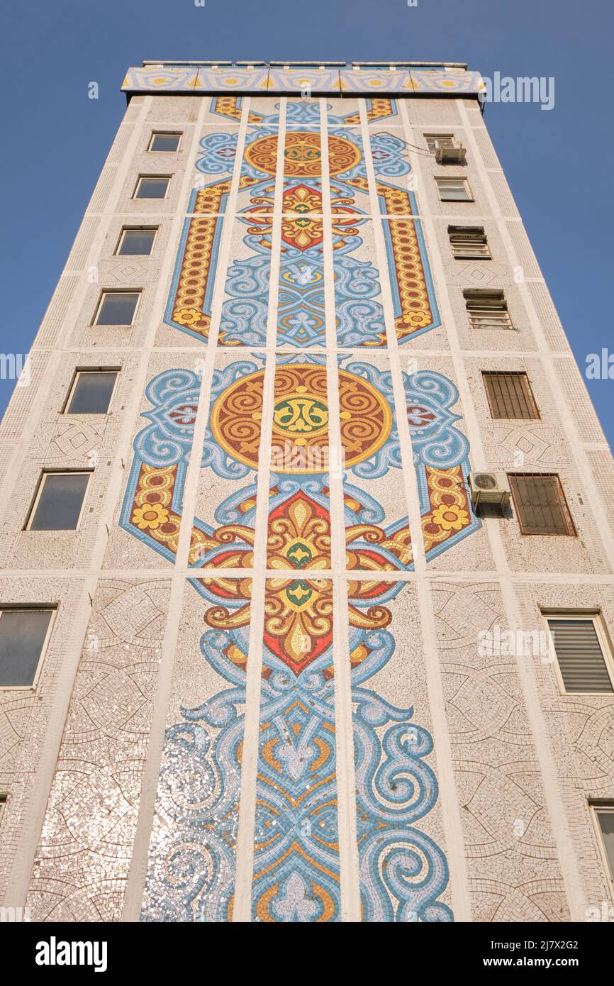 Iconic tile hi-res stock photography and images - Alamy
