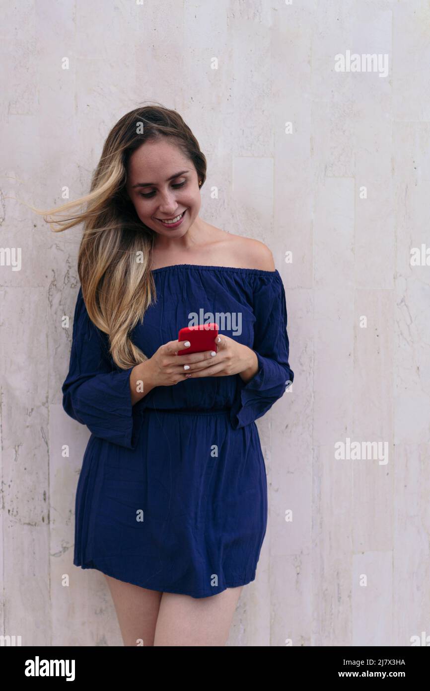 Average looking woman hi-res stock photography and images - Alamy