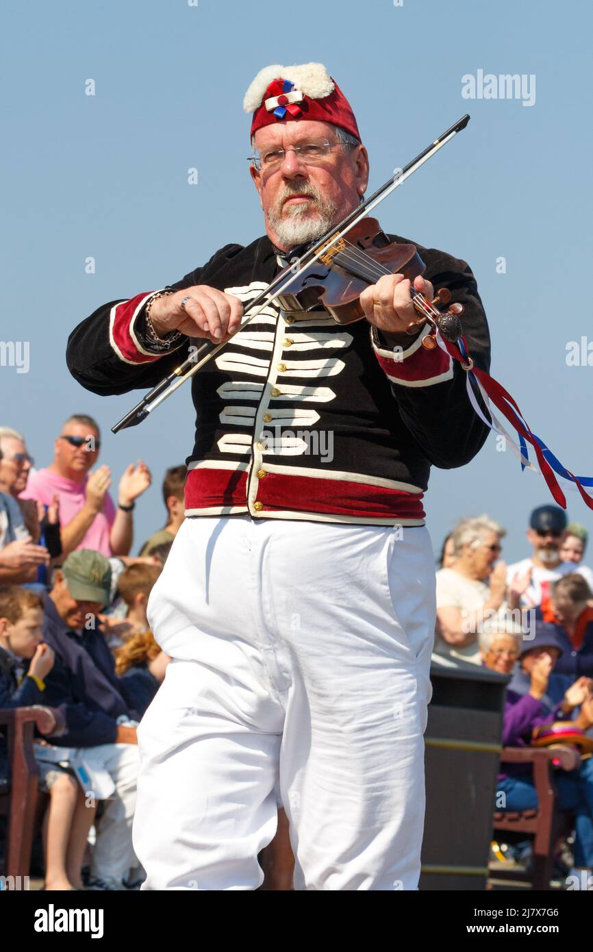 Traditional and Morris Dancing at the Whitby Folk Week Stock Photo - Alamy