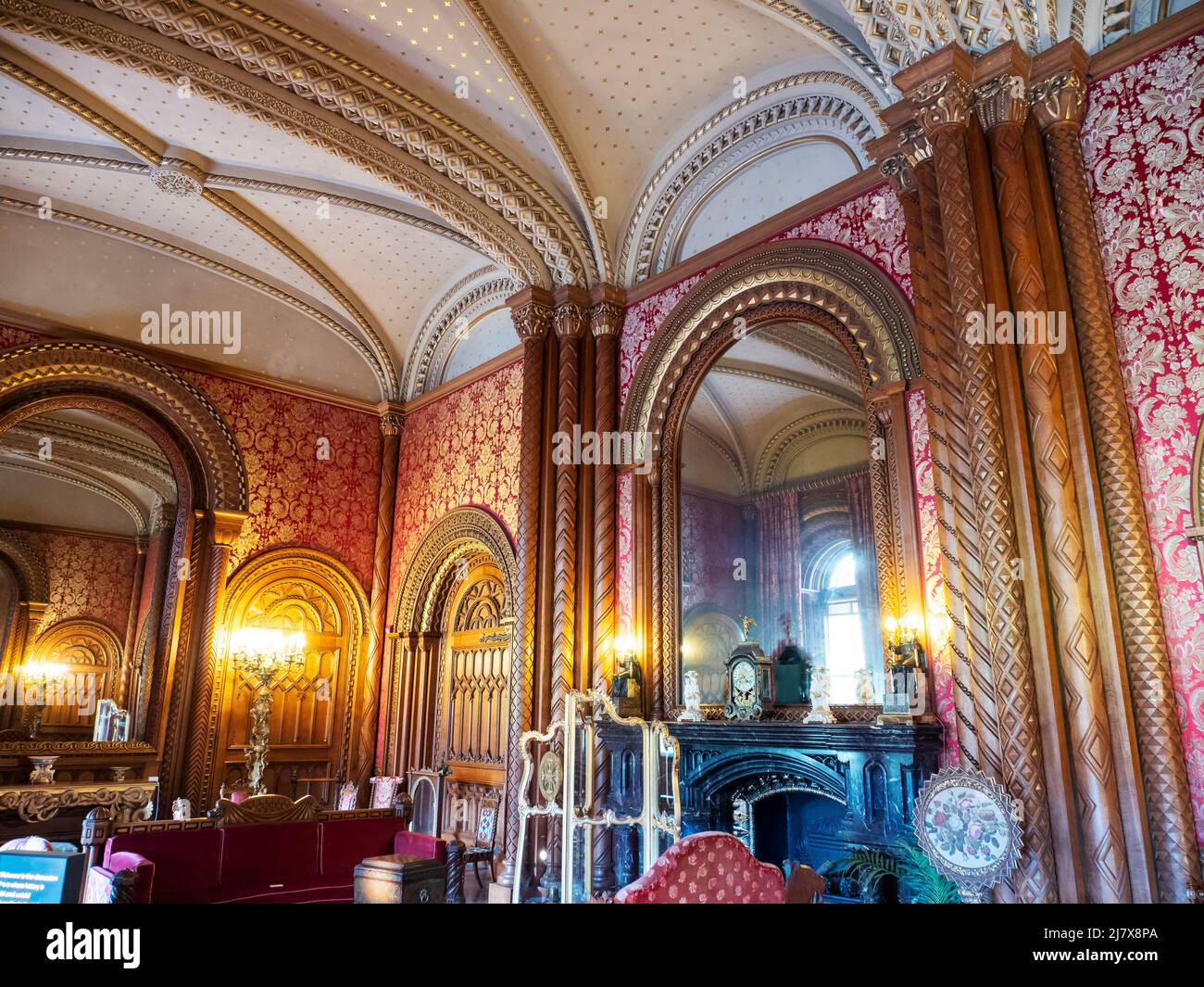Architrave room hi-res stock photography and images - Alamy