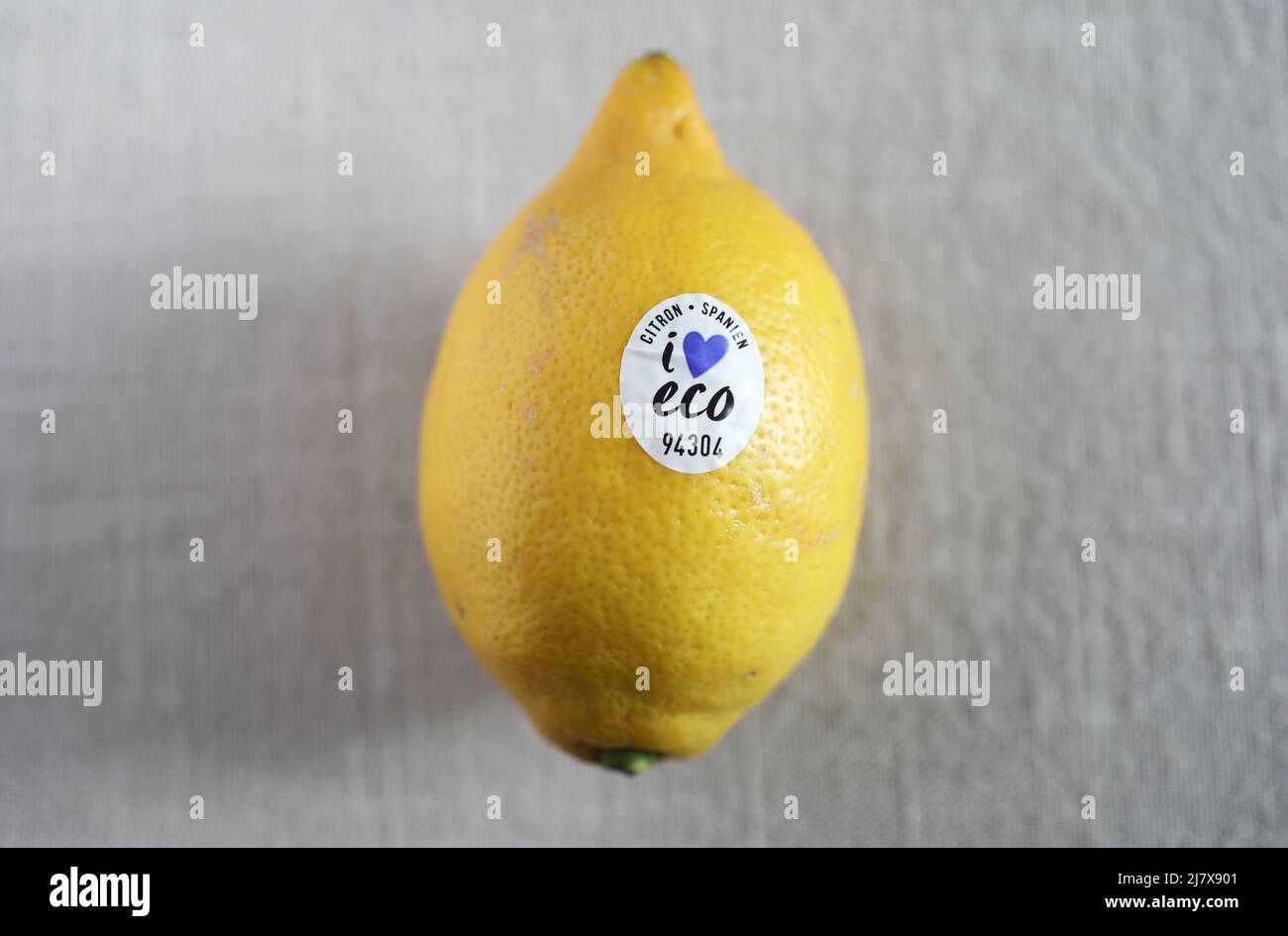 Organic lemon from Spain Stock Photo - Alamy