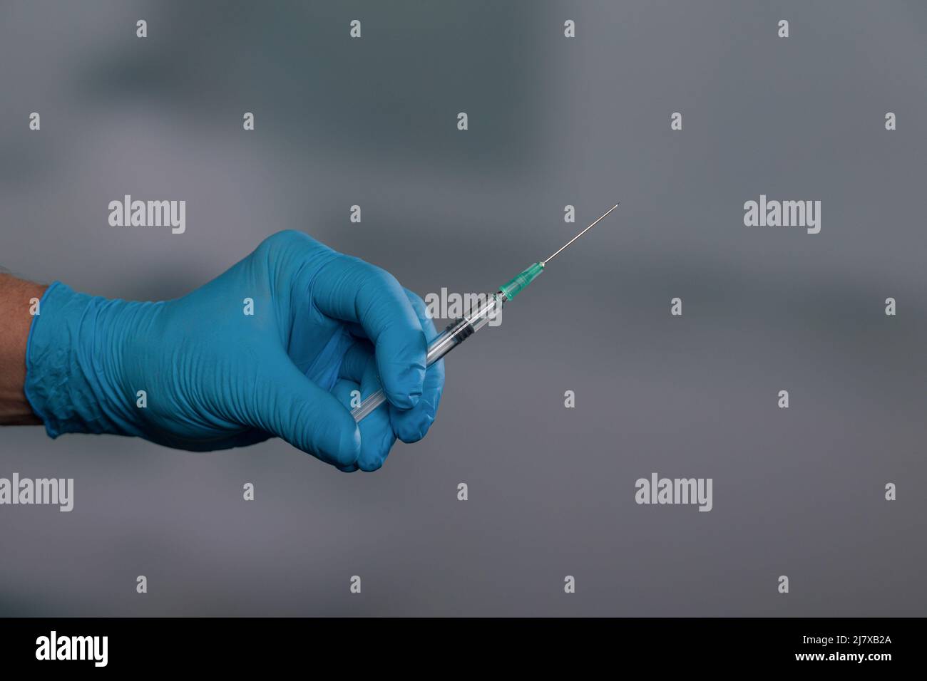 Drug syringe room hi-res stock photography and images - Alamy