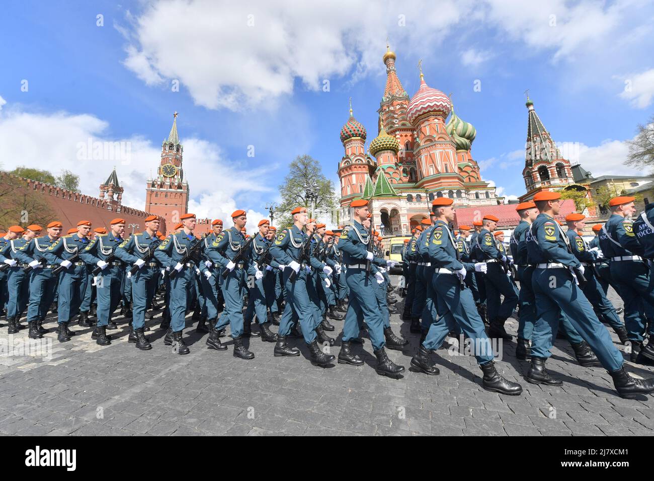 Moscow. The military personnel of the Ministry of Emergency Situations ...