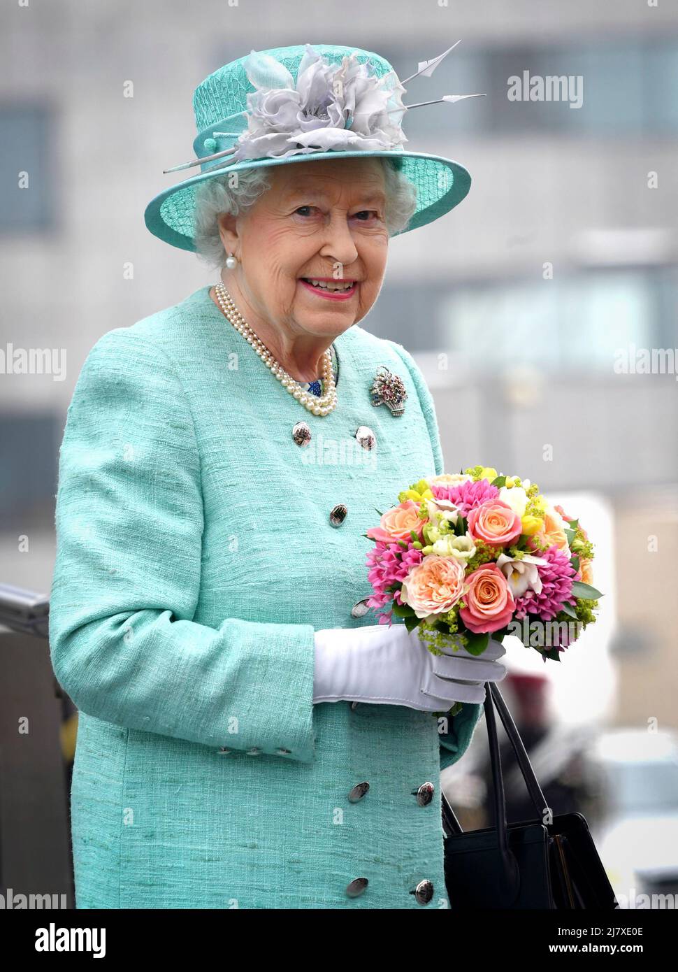 Portrait of Britain's Queen Elizabeth II taken in June 2016 Stock Photo ...