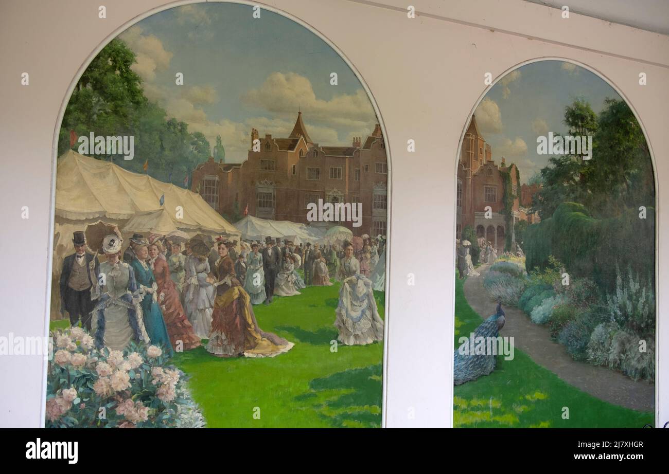 Beautiful Holland park in West London,UK during springs Stock Photo - Alamy