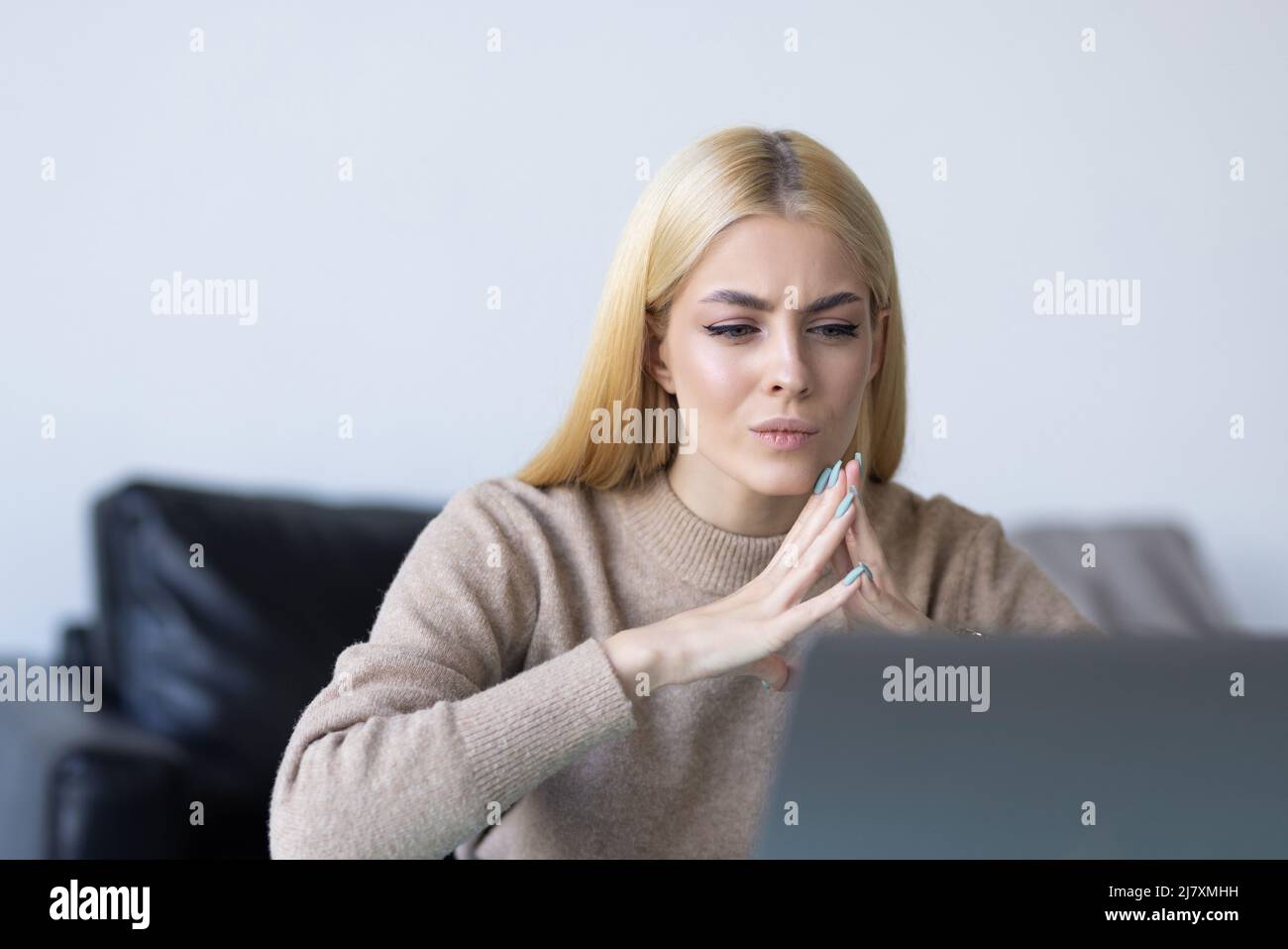 Strict business woman in office hi-res stock photography and images - Alamy