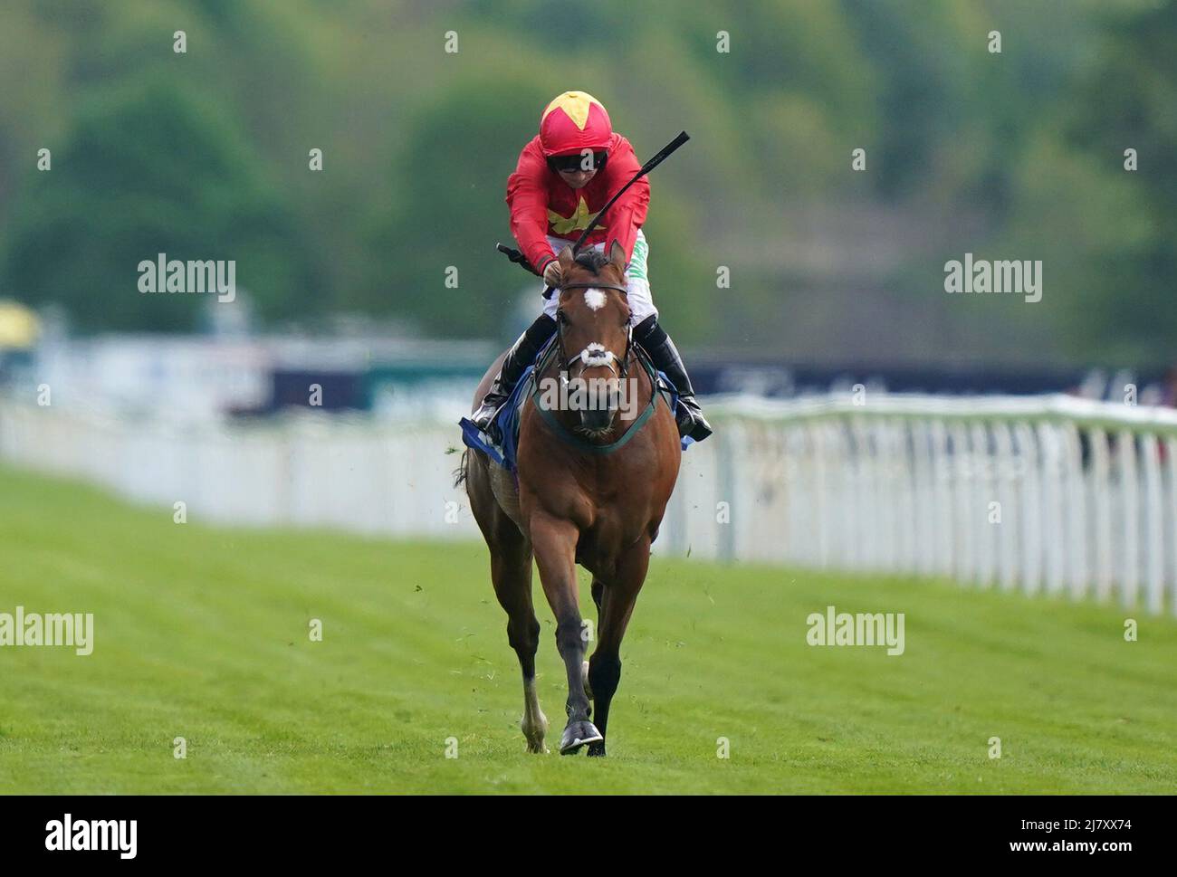 Highfield Princess and Jason Hart coming home to win the Duke Of York ...