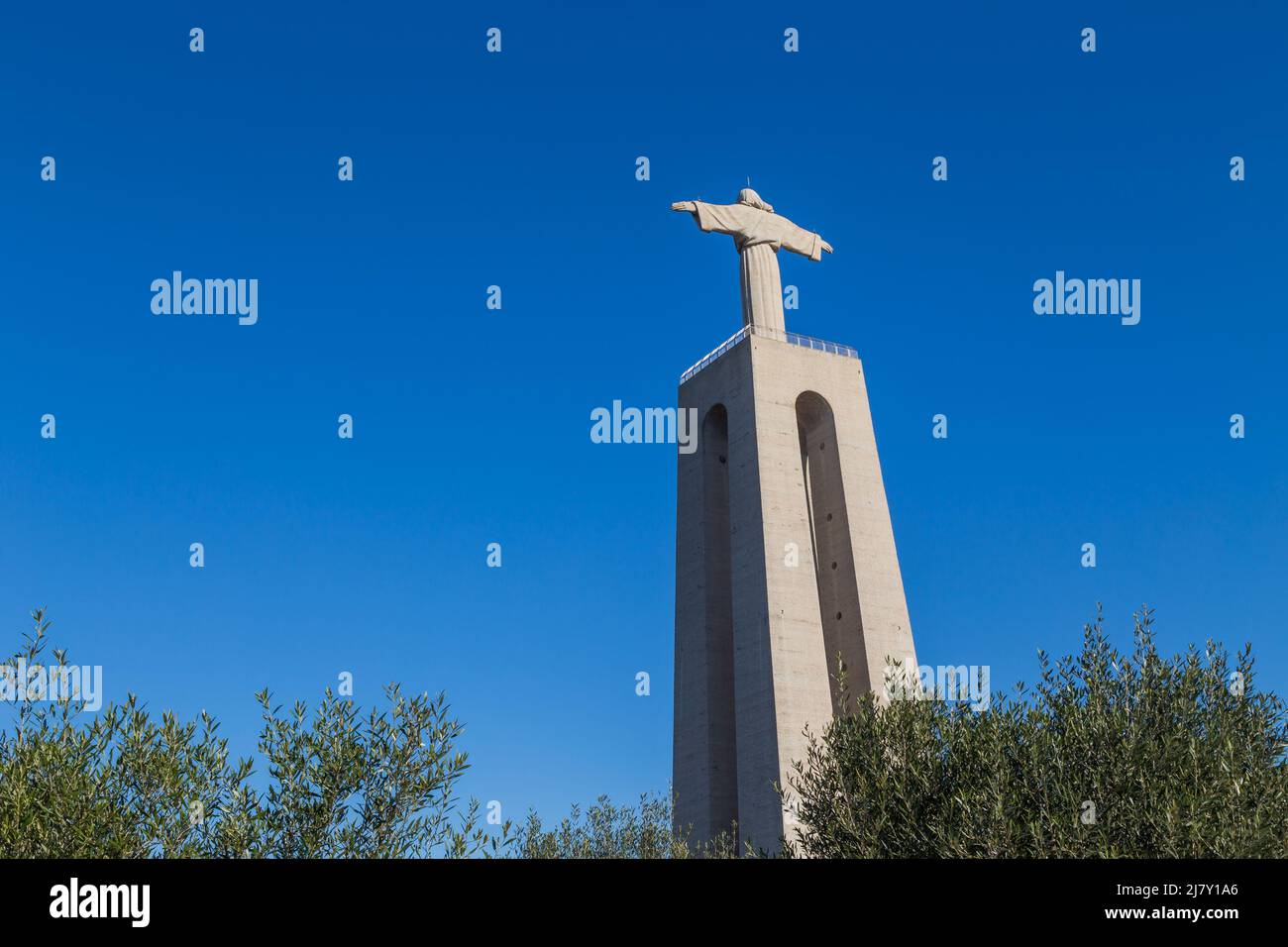 Cristo-Rei statue on the Cristo Rei or King Christ Sanctuary in Almada ...