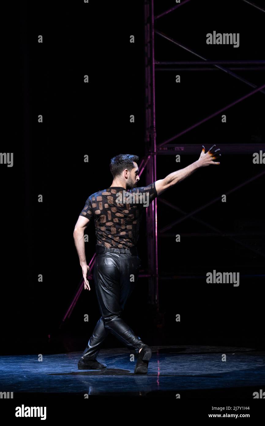 Mixing tango hi-res stock photography and images - Alamy