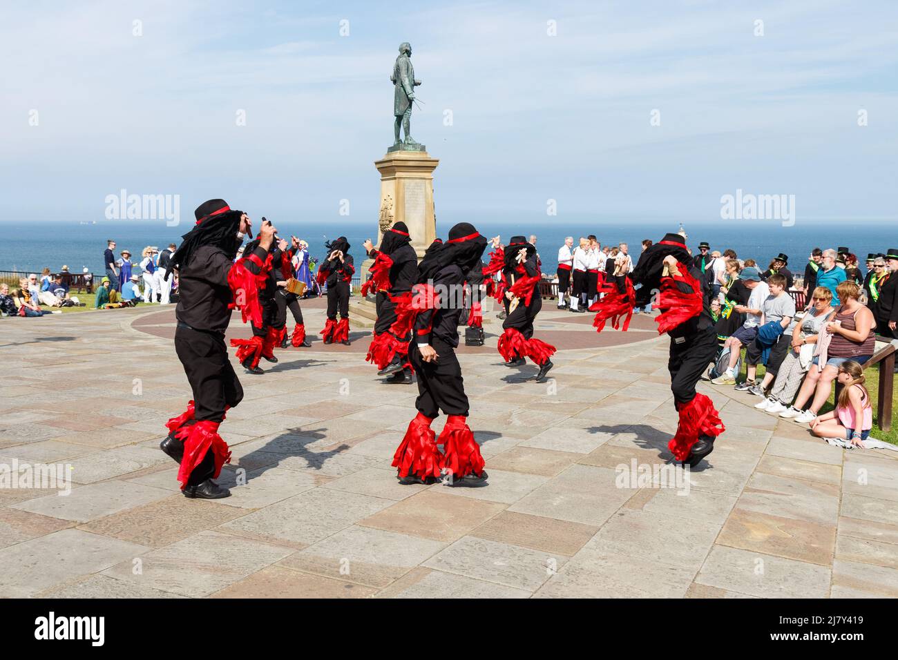 Traditional and Morris Dancing at the Whitby Folk Week Stock Photo - Alamy