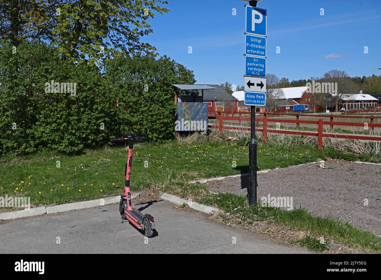 Electric scooter during the garden market "Jättegrönt" on Sunday in Old ...