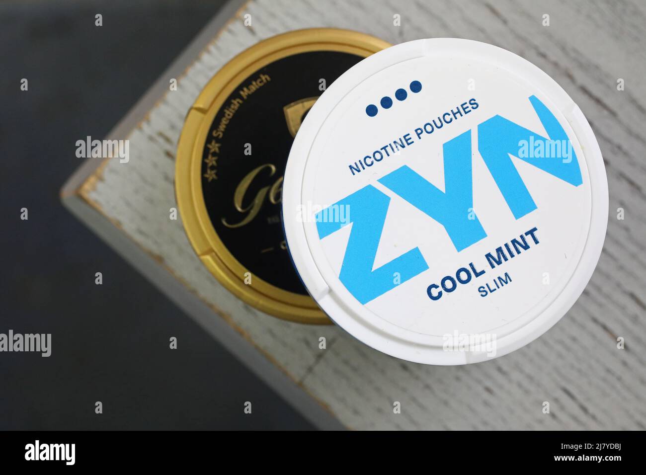 Zyn logo hi-res stock photography and images - Alamy